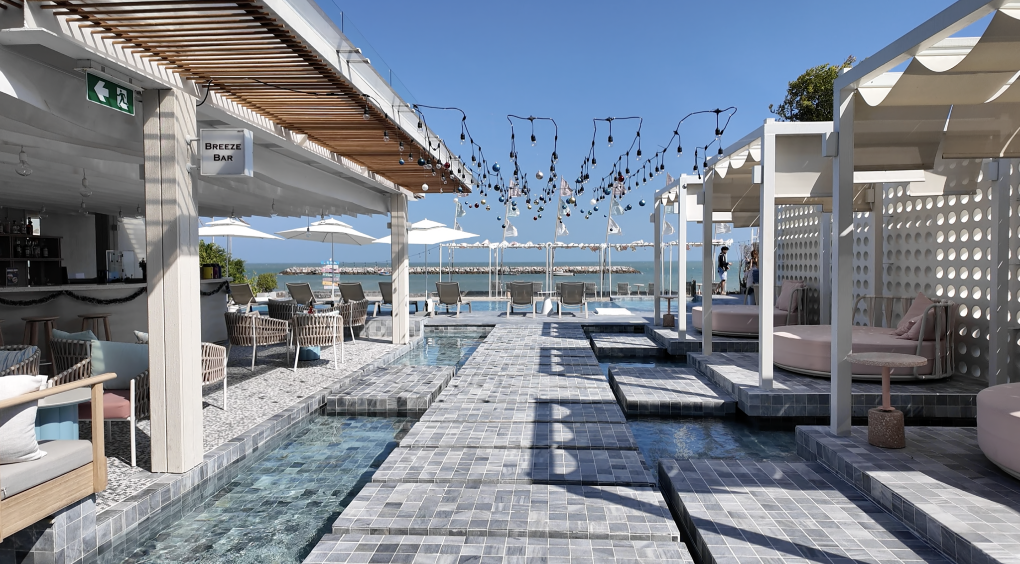 INA CHEER BAR – 吃喝玩樂| 自我成長| 伊起加油吧